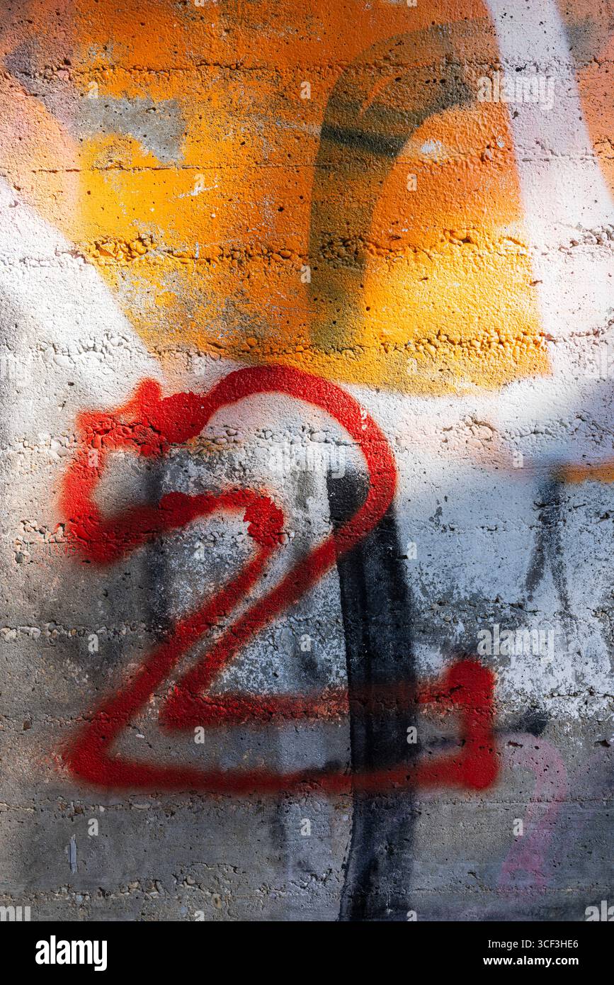 Graffiti on the wall, 2 Stock Photo - Alamy