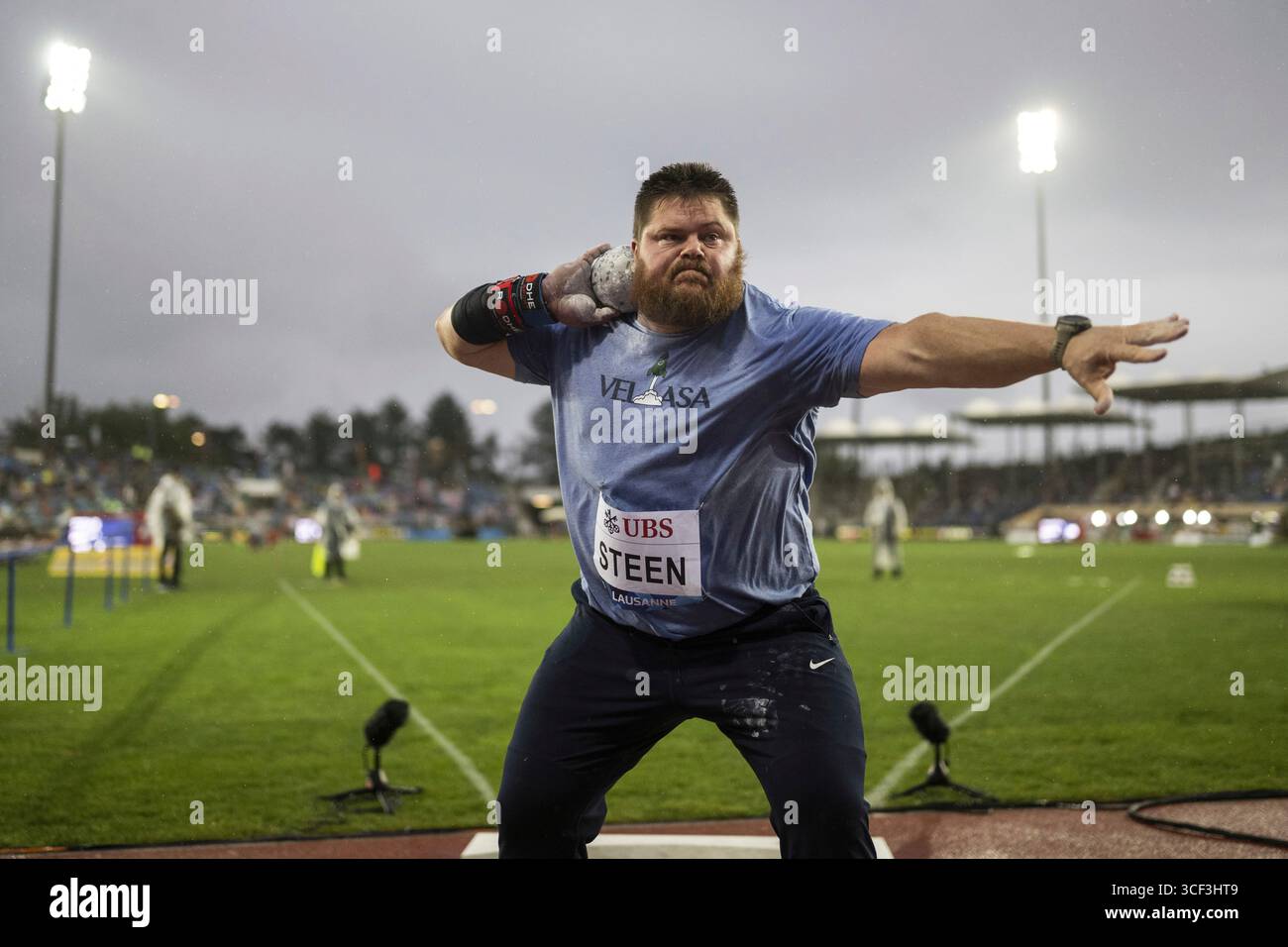 Roger Steen of United States in action during the shot put competition ...
