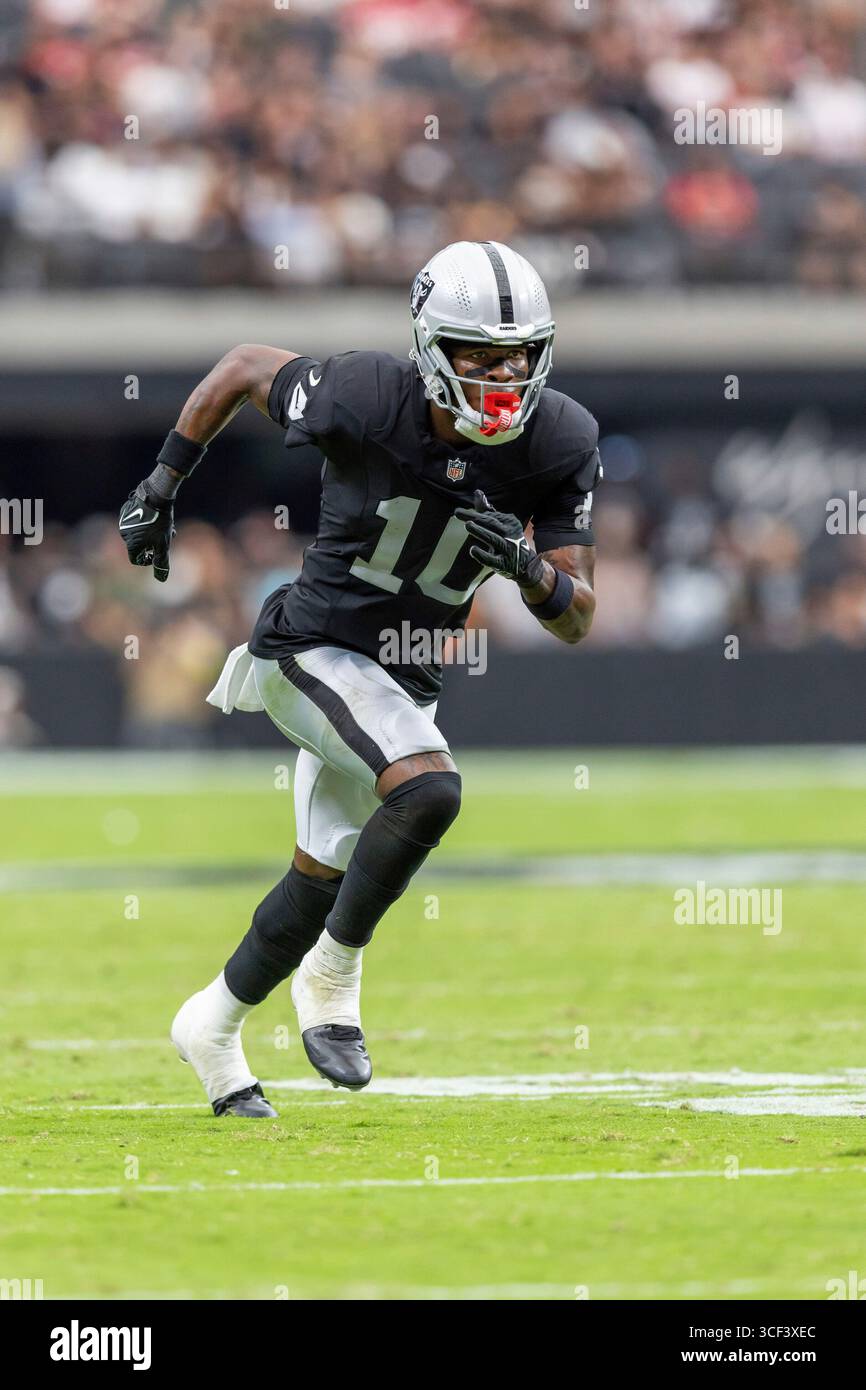 Las Vegas Raiders wide receiver Dont'e Thornton, Jr. (10) against the ...
