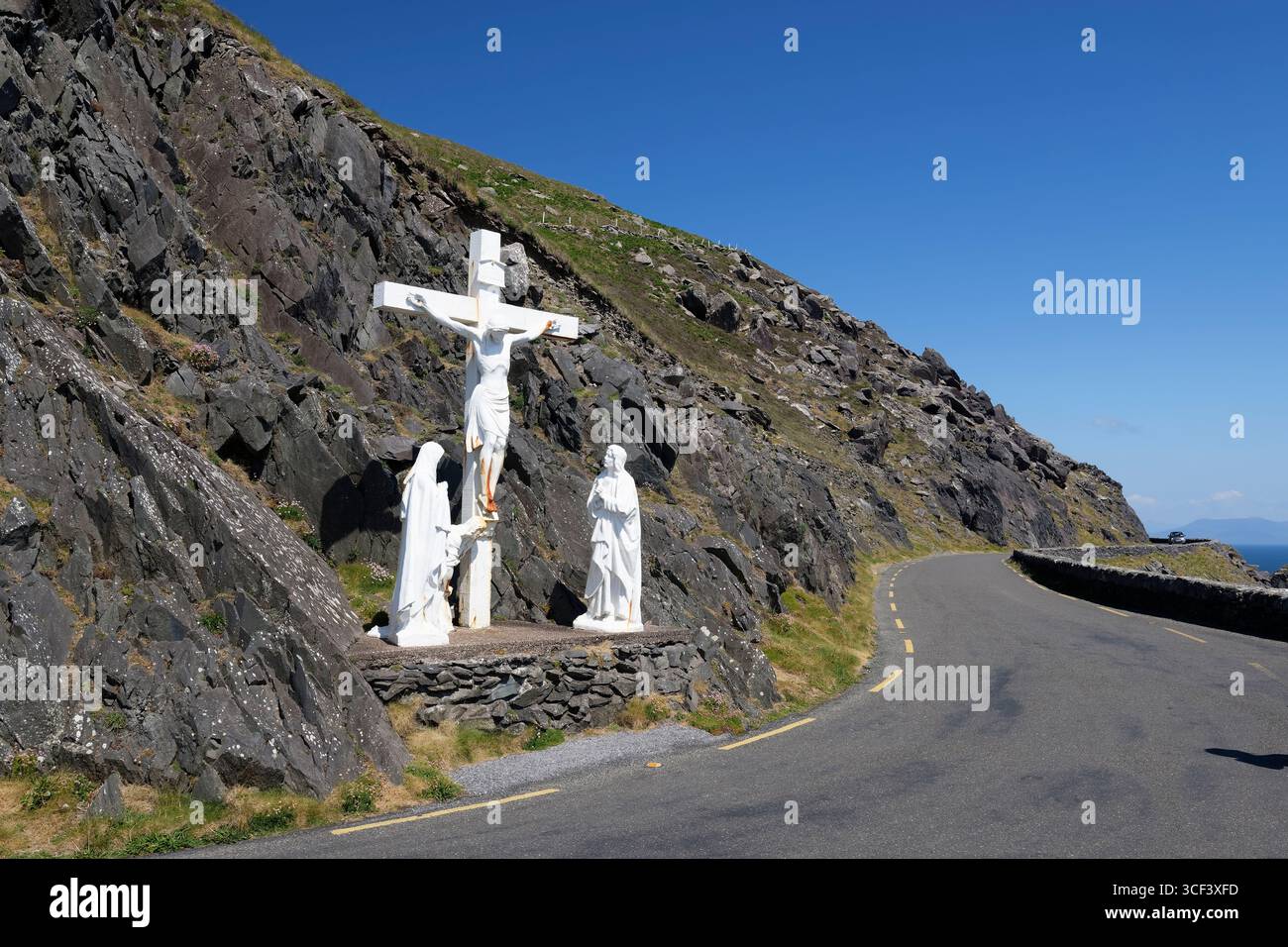 Crossroads on coastal road hi-res stock photography and images - Alamy