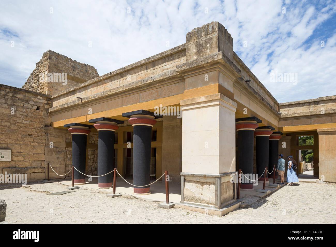 The Royal Megaron (Hall of the Double Axes), Palace of Knossos, near ...