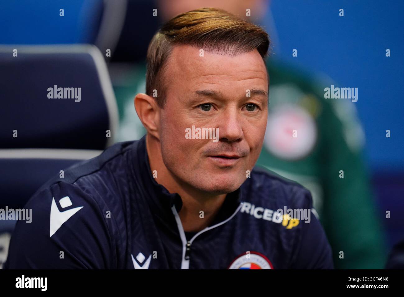 Reading manager Noel Hunt during the Sky Bet League One match at ...