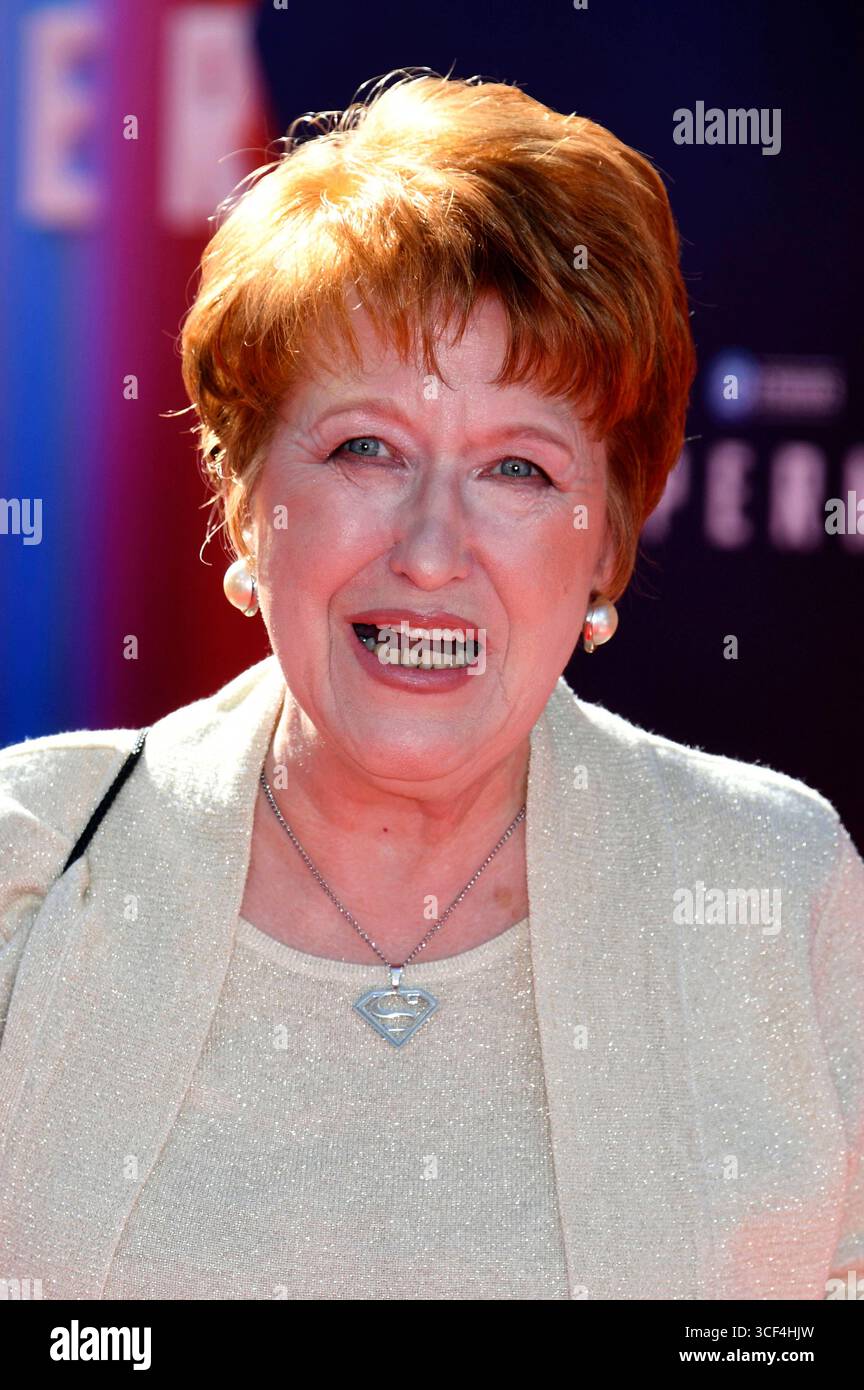 Neva Howell bei der Weltpremiere des Kinofilms Superman im TCL Chinese ...