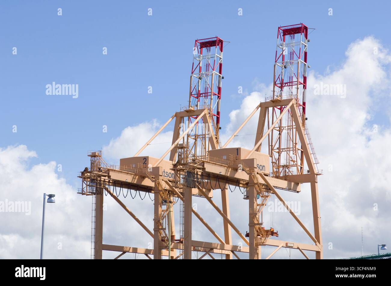 Cranes used unload container hi-res stock photography and images - Alamy