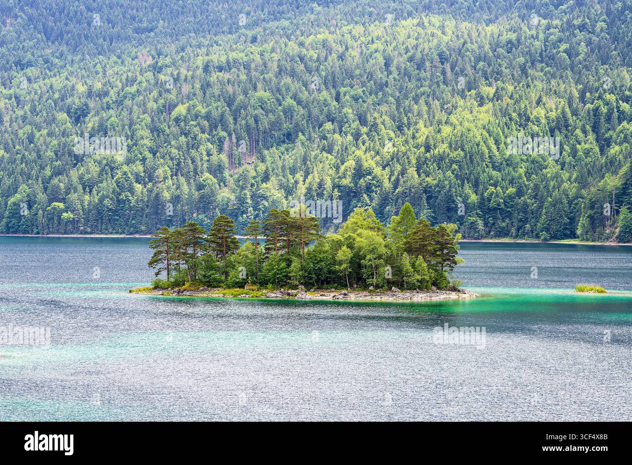 Island in lake eibsee near garmisch partenkirchen in bavaria hi-res ...