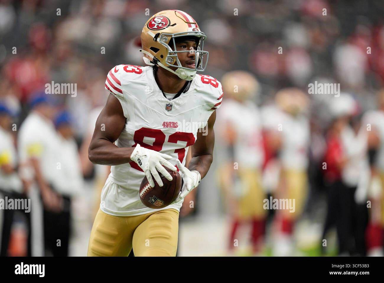 San Francisco 49ers wide receiver Terique Owens (83) warms up before a ...