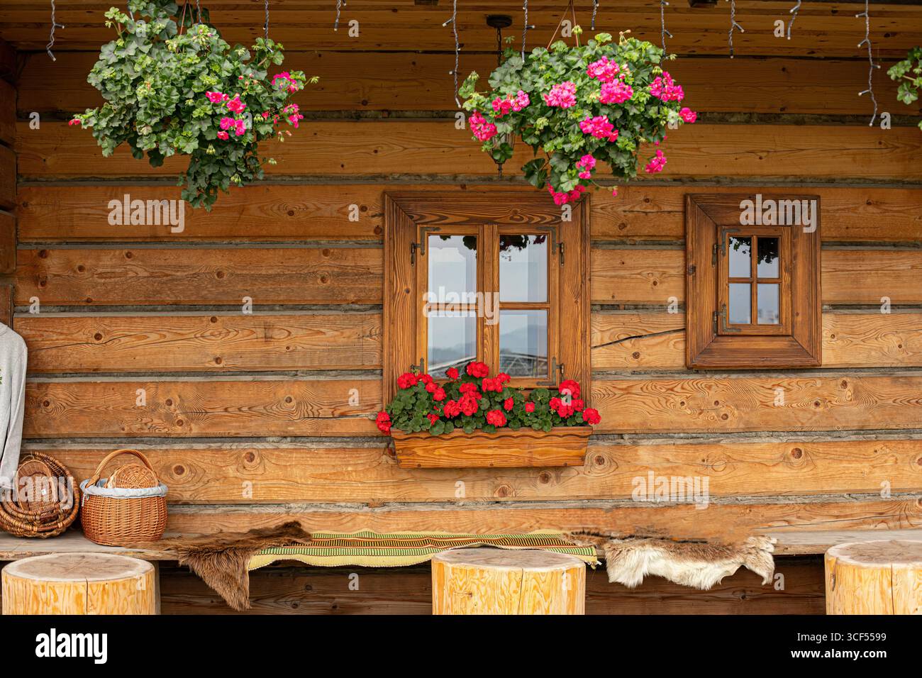 Wood window blooming cottage hi-res stock photography and images - Alamy