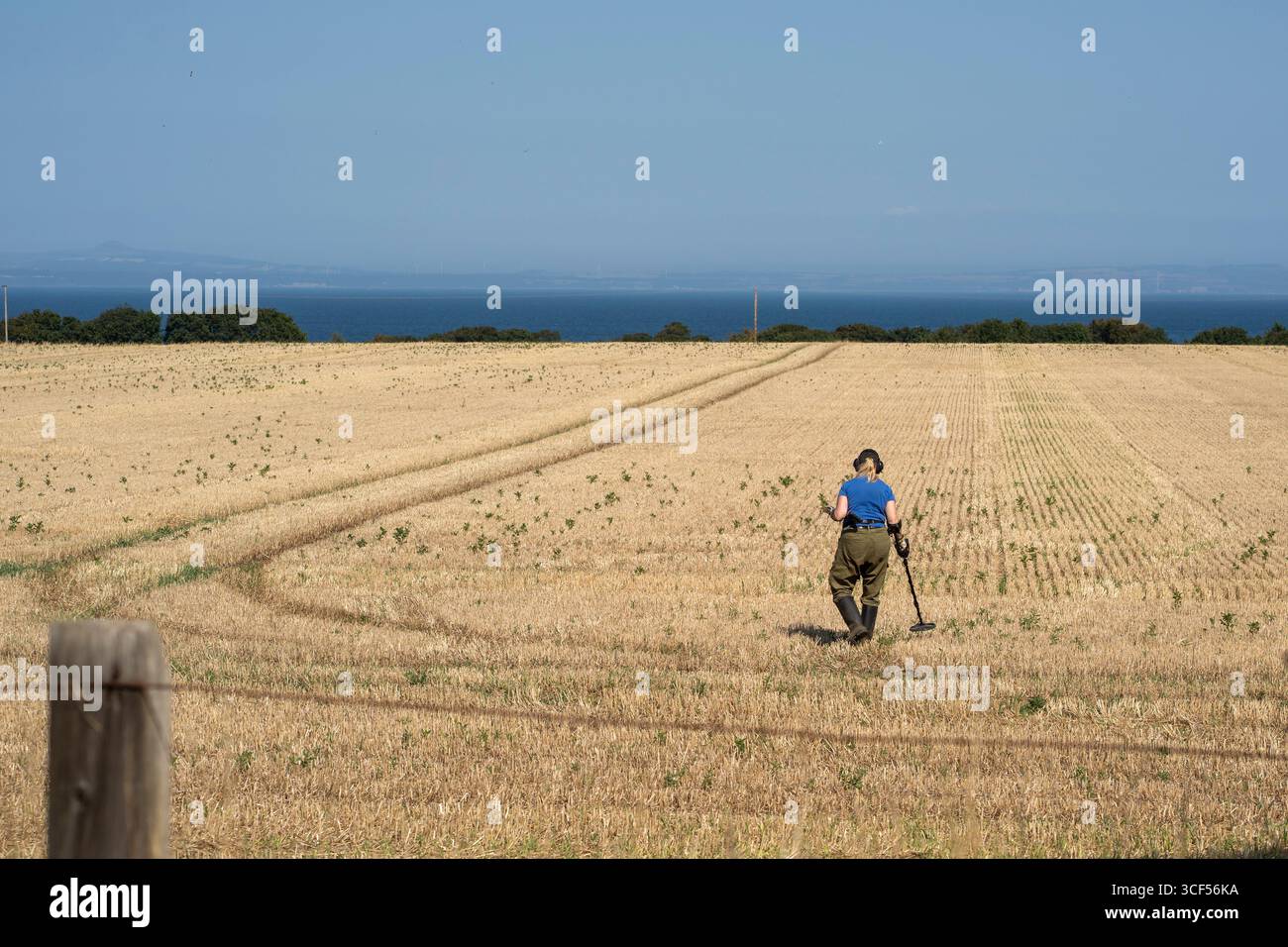 Female amateur hi-res stock photography and images - Alamy