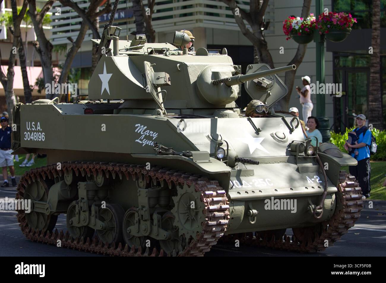 Restored WWII M5A1 "STUART" light tank in the salute to our troops ...