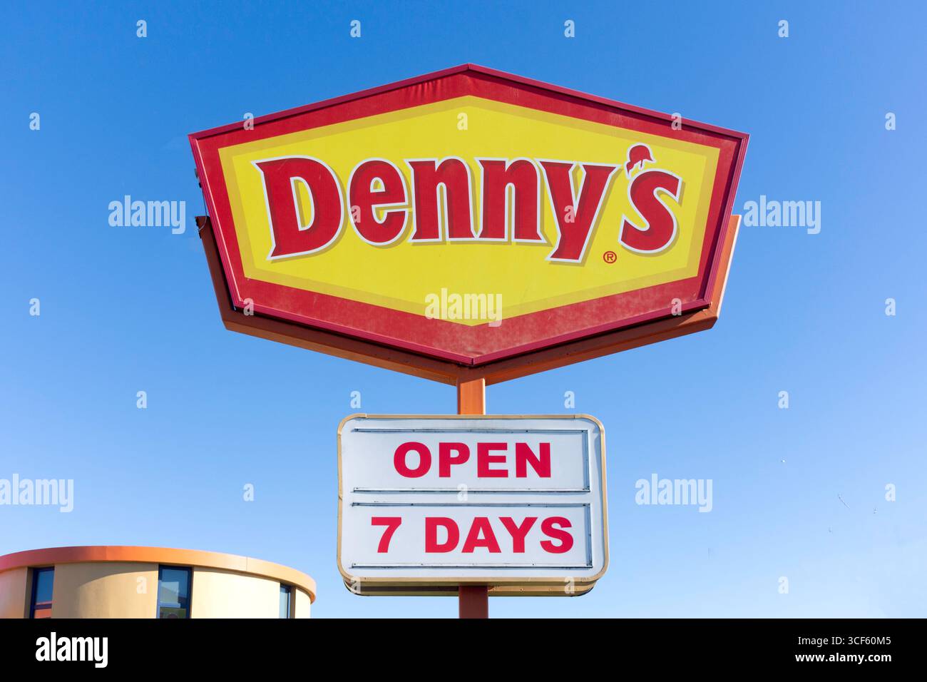 Dennys restaurant american chain sign signs moorhouse avenue ce hi-res ...