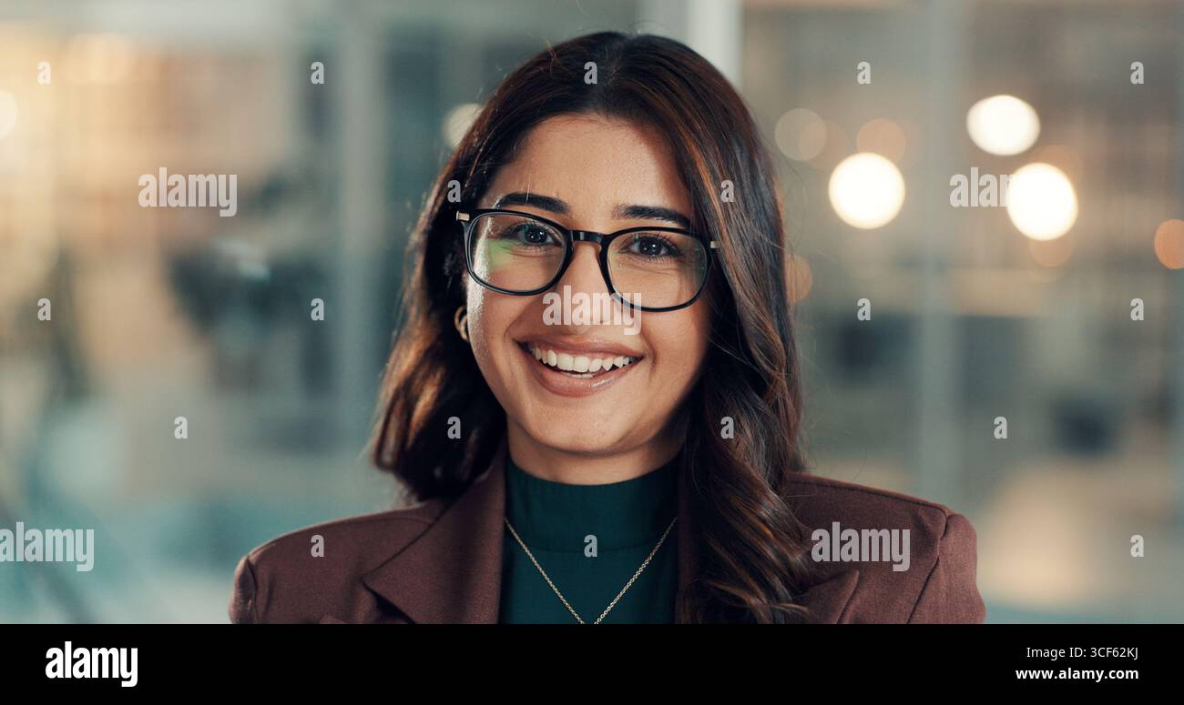 Portrait smart investor banker hi-res stock photography and images - Alamy