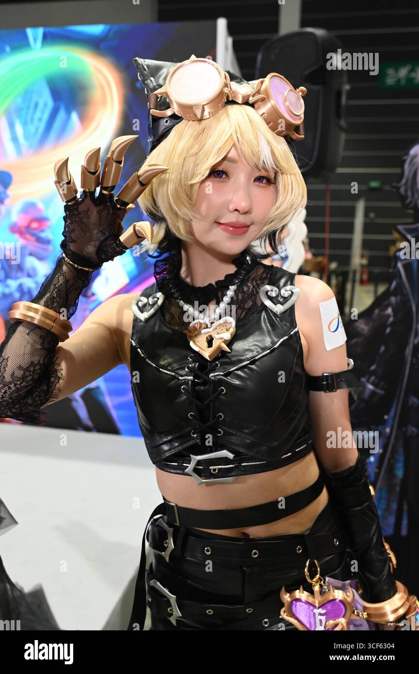 ACGHK 2025 Preview Cosplayer posing photo in the Ani-com & Games ACGHK exhibition preview on ...