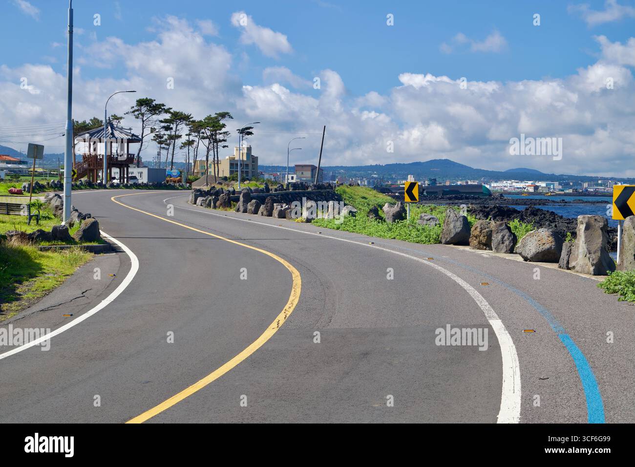 Blue striped bike lane hi-res stock photography and images - Alamy