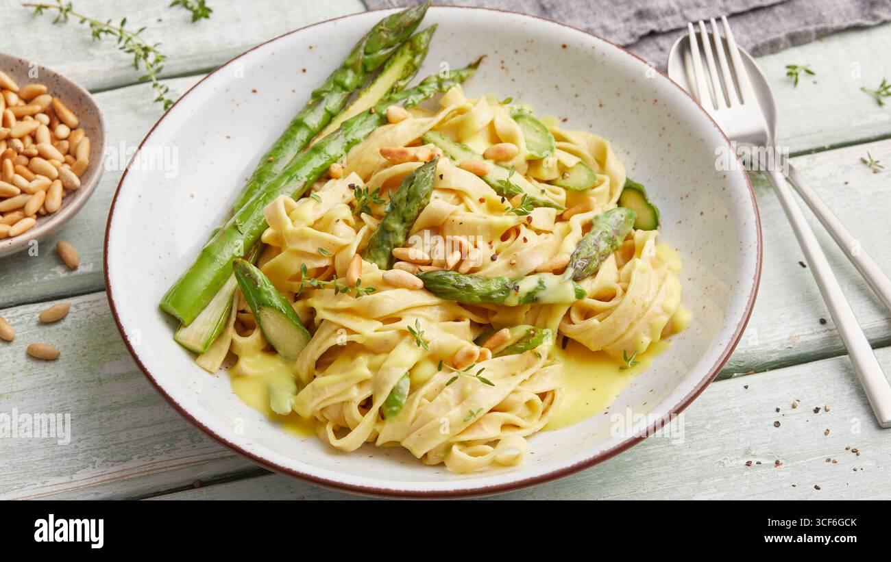 Rustic italian pappardelle pasta hi-res stock photography and images ...