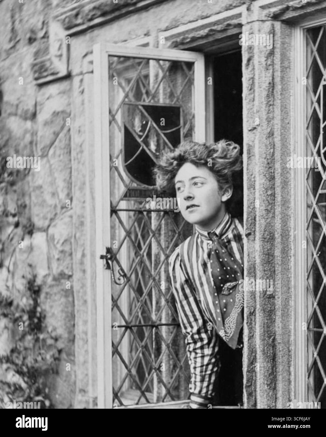 Young woman death Black and White Stock Photos & Images - Alamy