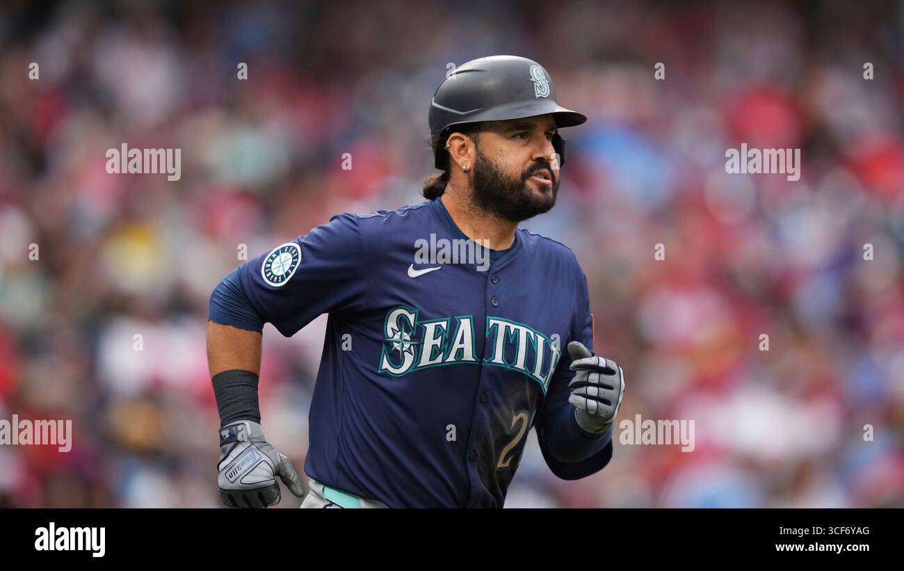 Seattle Mariners' Eugenio Suárez plays during a baseball game Wednesday ...
