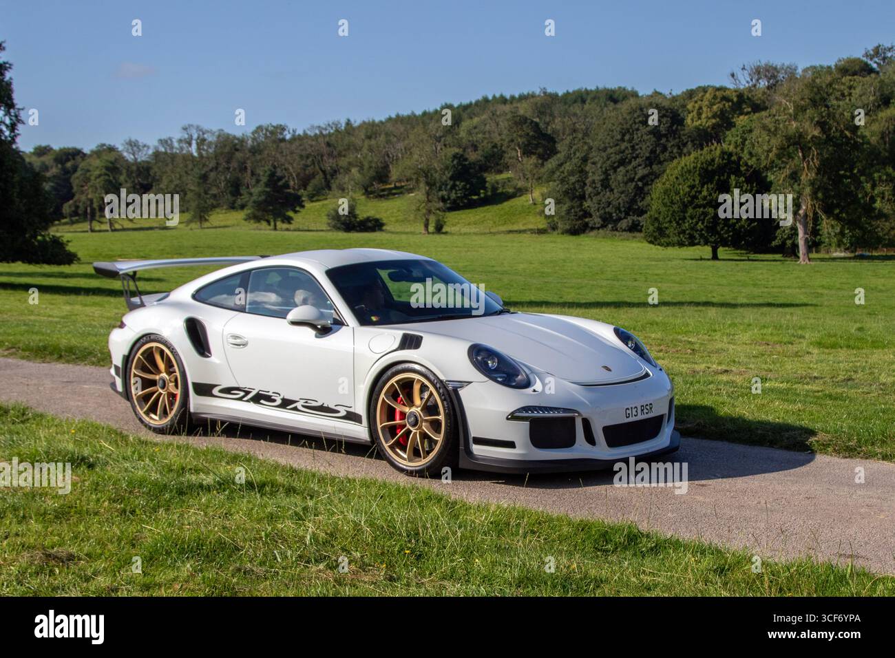 2016 White Porsche 911 Gt3 Rs S-A PDK Auto Car Petrol Coupe 3996 cc ...