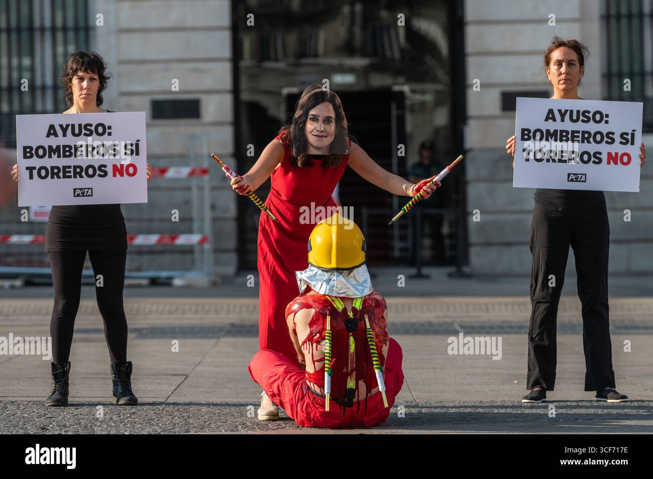Animal rights activists of PETA (People for the Ethical Treatment of ...
