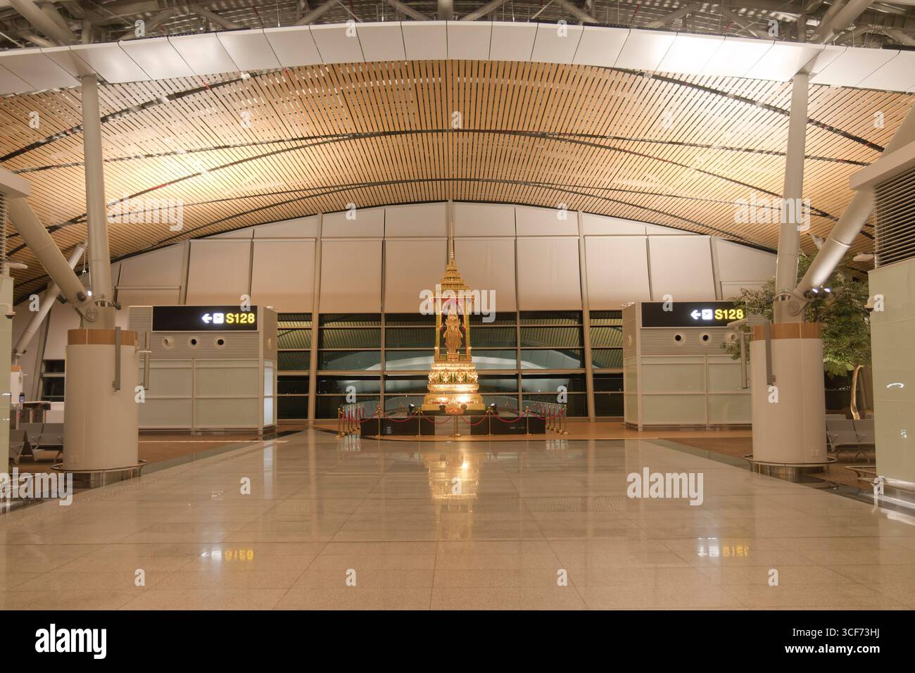 Sat1 passenger terminal hi-res stock photography and images - Alamy