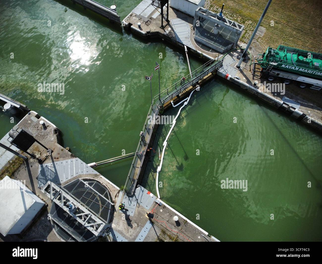 ATTENTION EDITORS - DRONE SMARTPHONE PHOTO - BEST QUALITY AVAILABLE ...