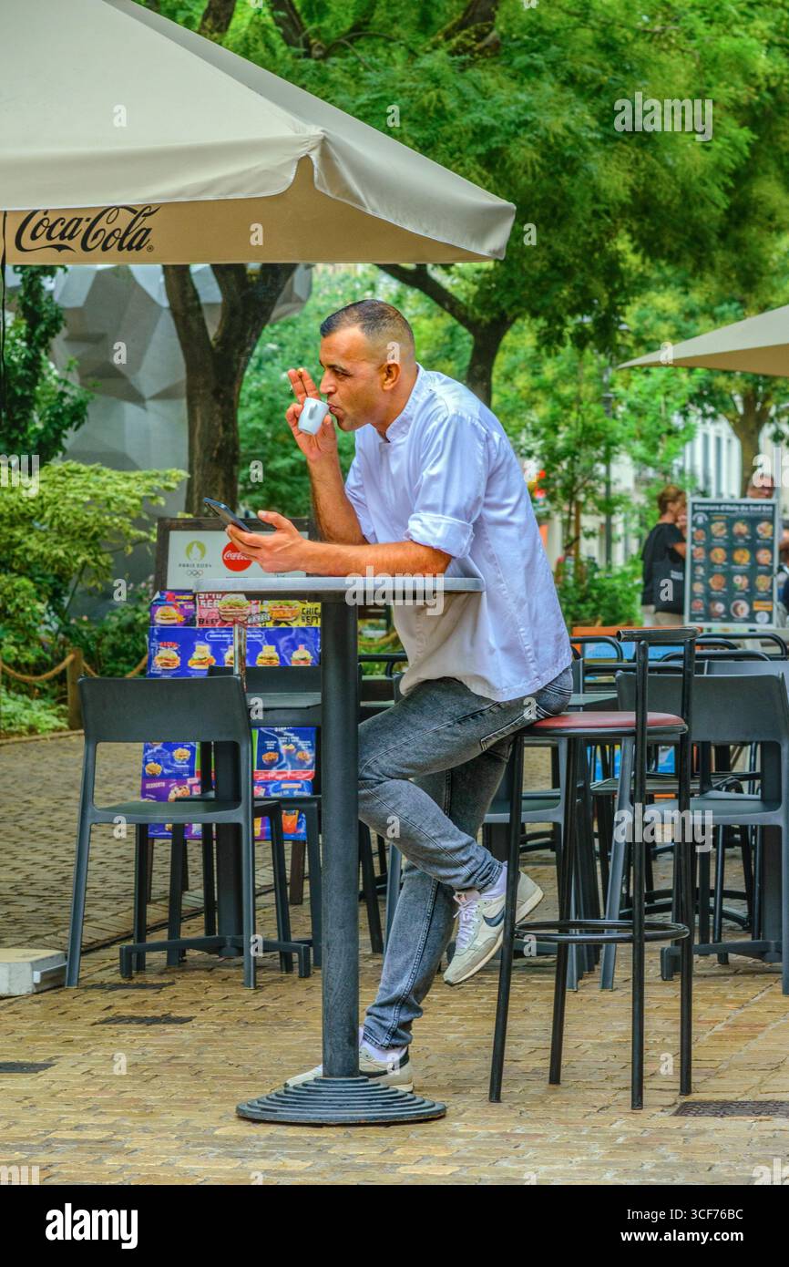 Cafe yterrace hi-res stock photography and images - Alamy