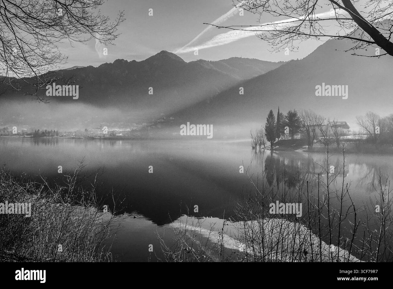 Calm lake backdrop Black and White Stock Photos & Images - Alamy