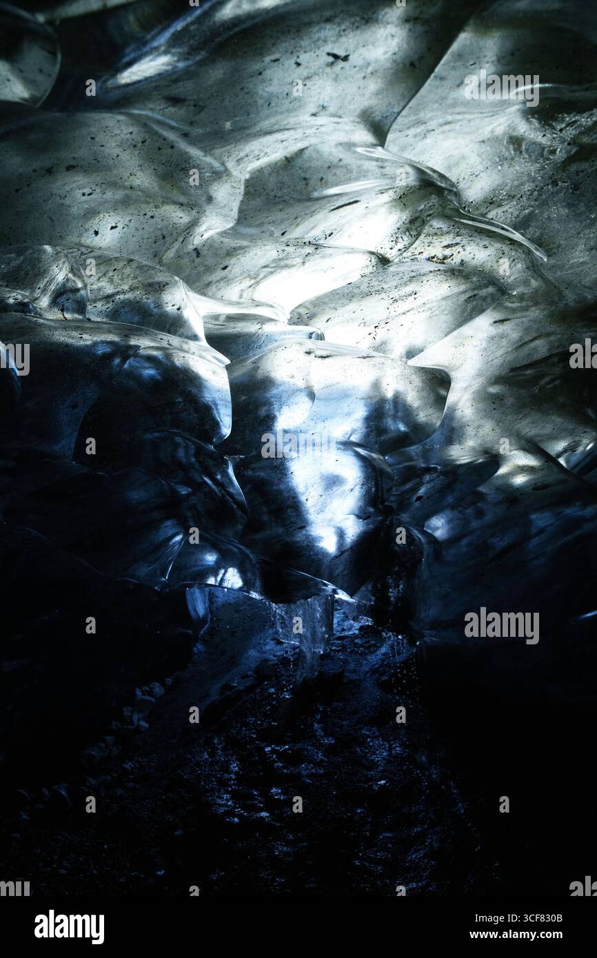 Frozen ceiling icy walls hi-res stock photography and images - Alamy