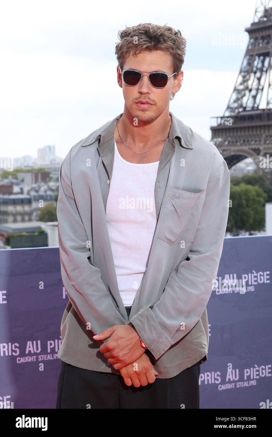 Austin Butler attending Pris au piege - Caught Stealing Photocall held ...