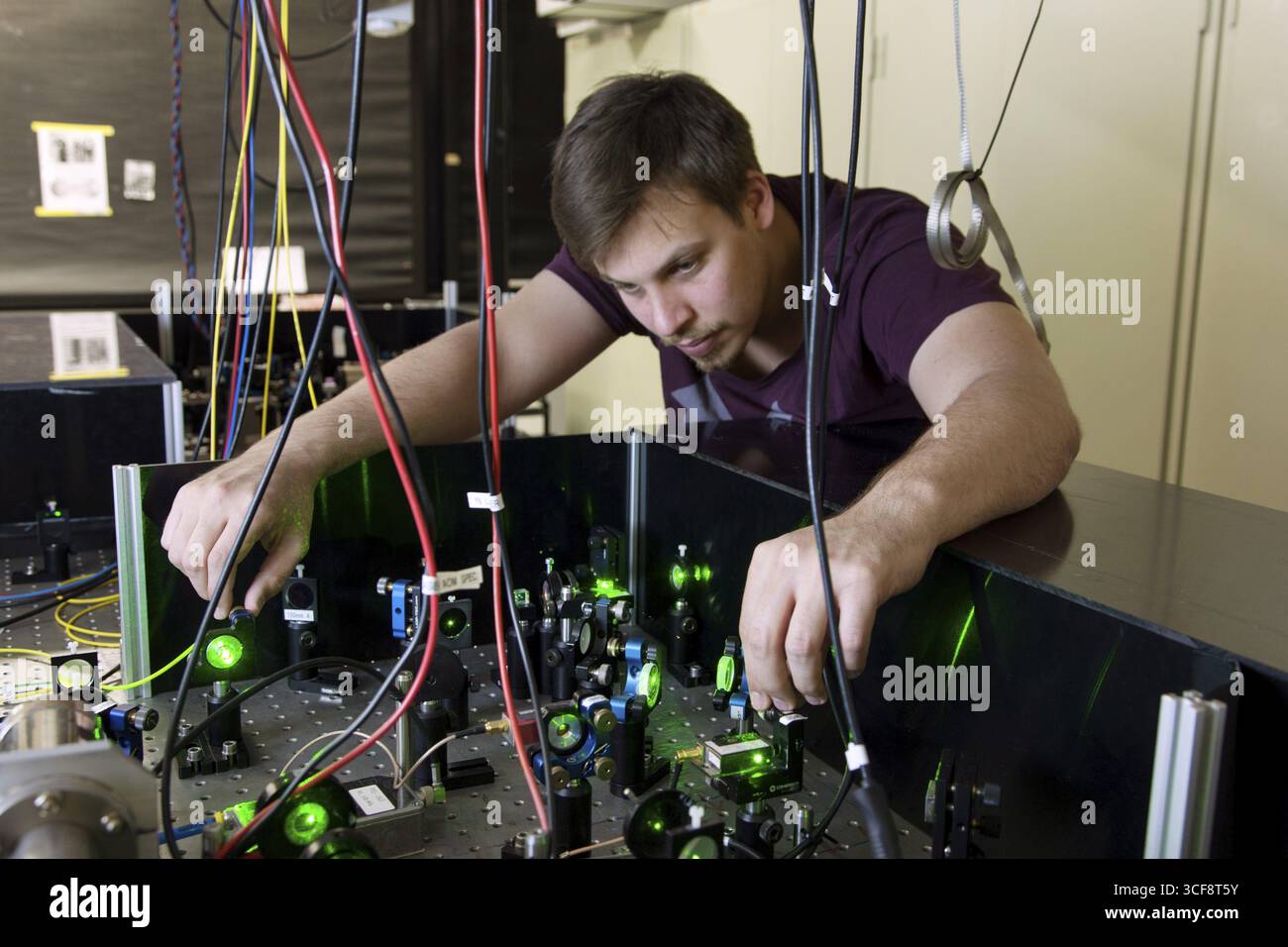 Laser laboratory of experimental physics at Heinrich Heine University ...