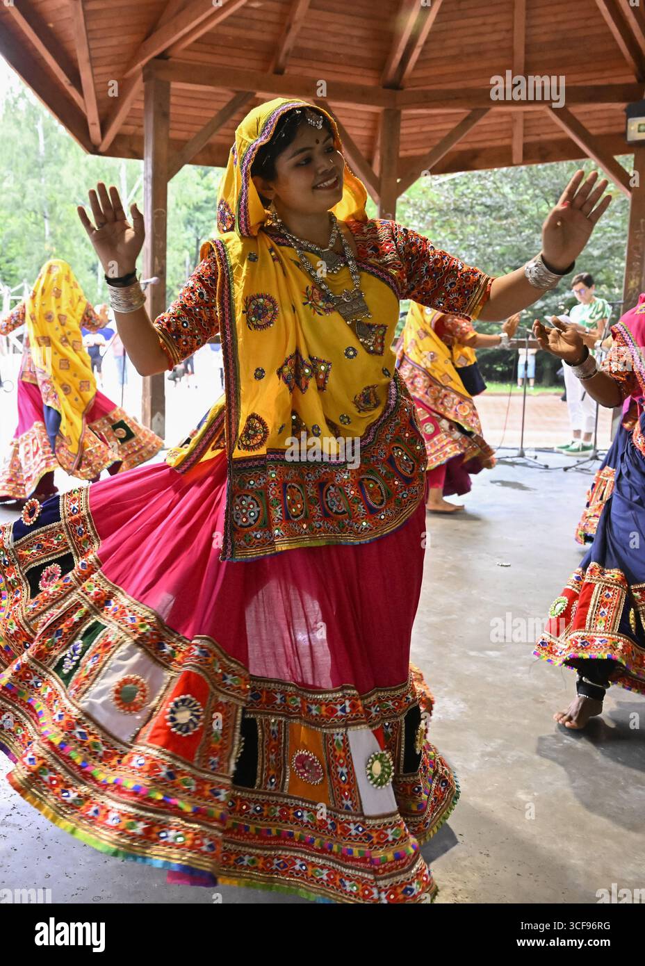 The Rangsagar Performing Arts dance troupe from Ahmedabad, Gujarat ...