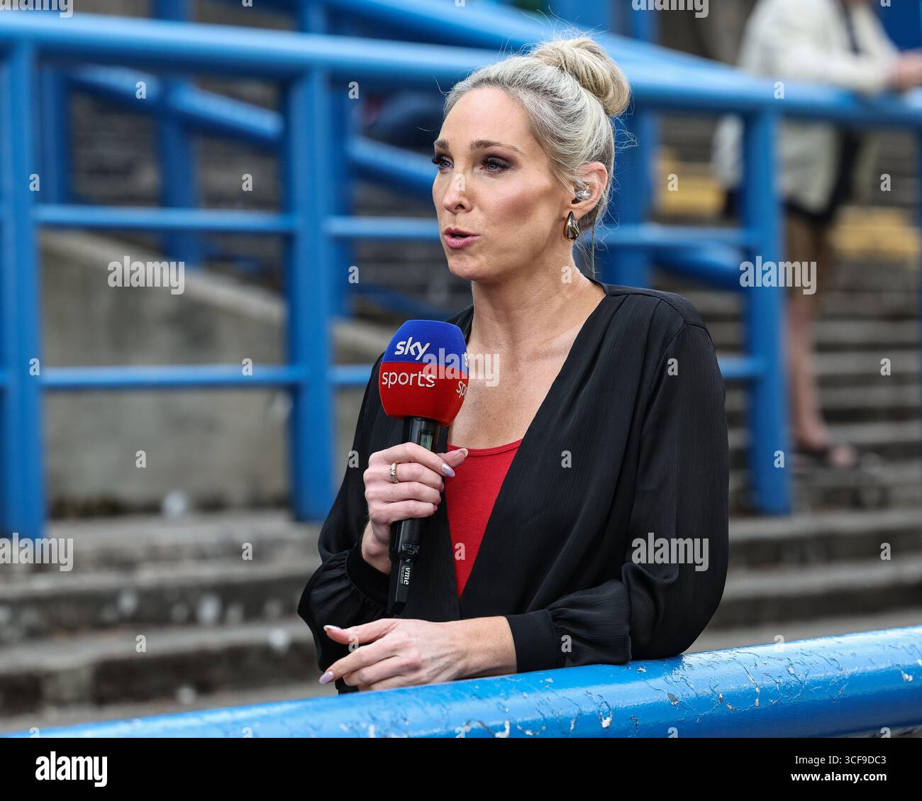 Jenna Brooks of Sky Sports during the Betfred Super League round 23 ...