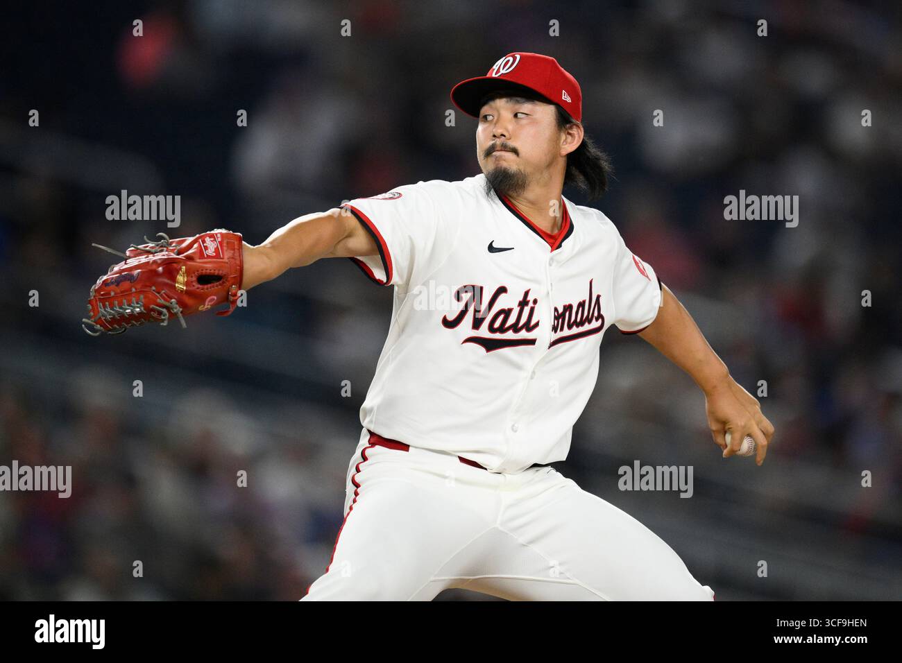 Washington Nationals relief pitcher Shinnosuke Ogasawara (16) in action ...