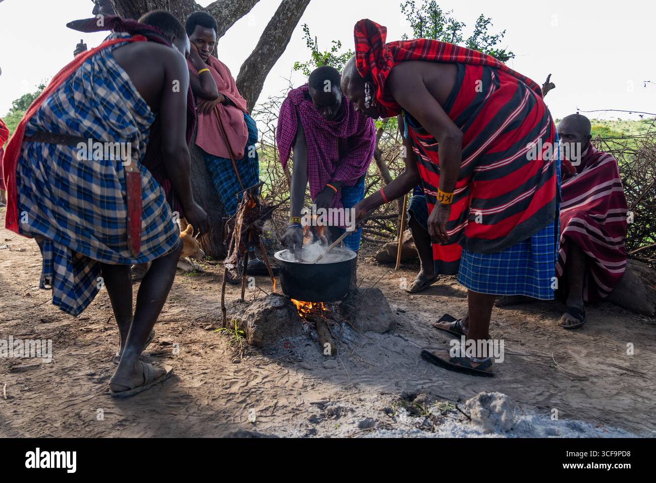 Tanzania village cooking hi-res stock photography and images - Alamy