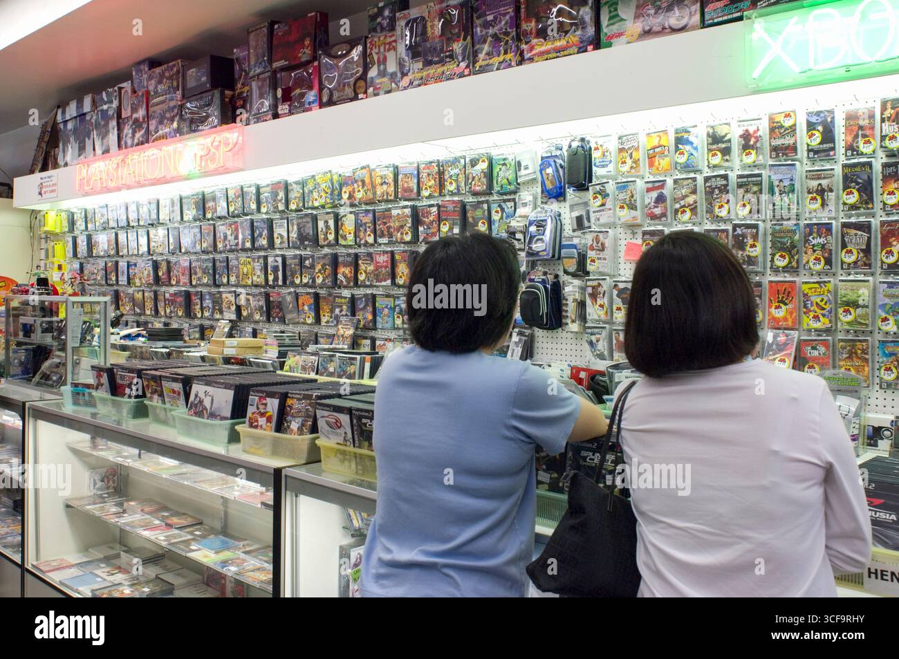 Toys n Joys store, Kaimuki, Oahu, Hawaii, USA Stock Photo - Alamy
