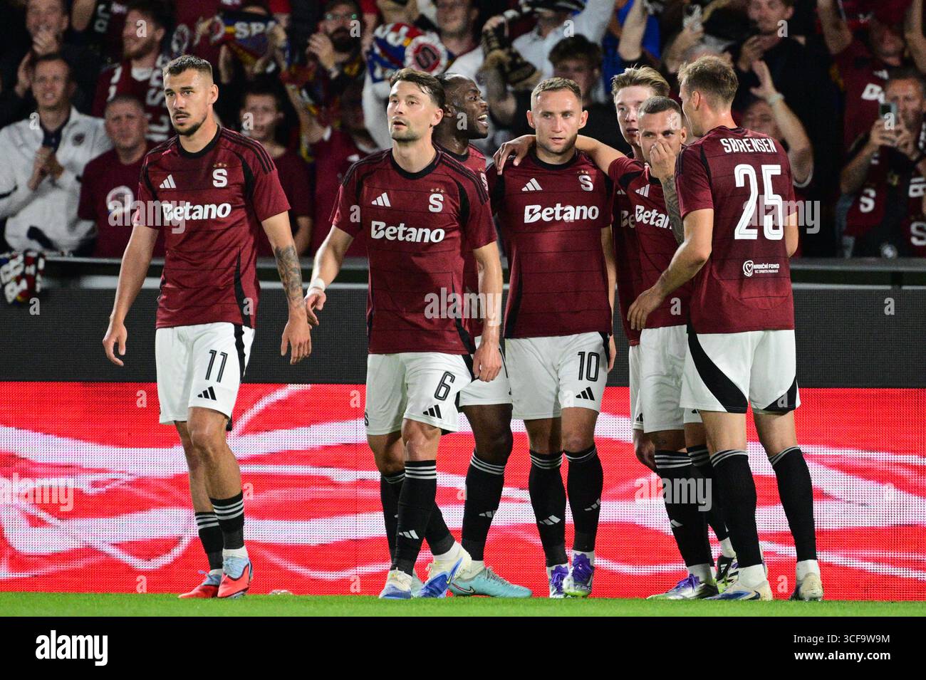 Jan Kuchta (Sparta; 10) celebrates his goal (1:0) with team mates ...