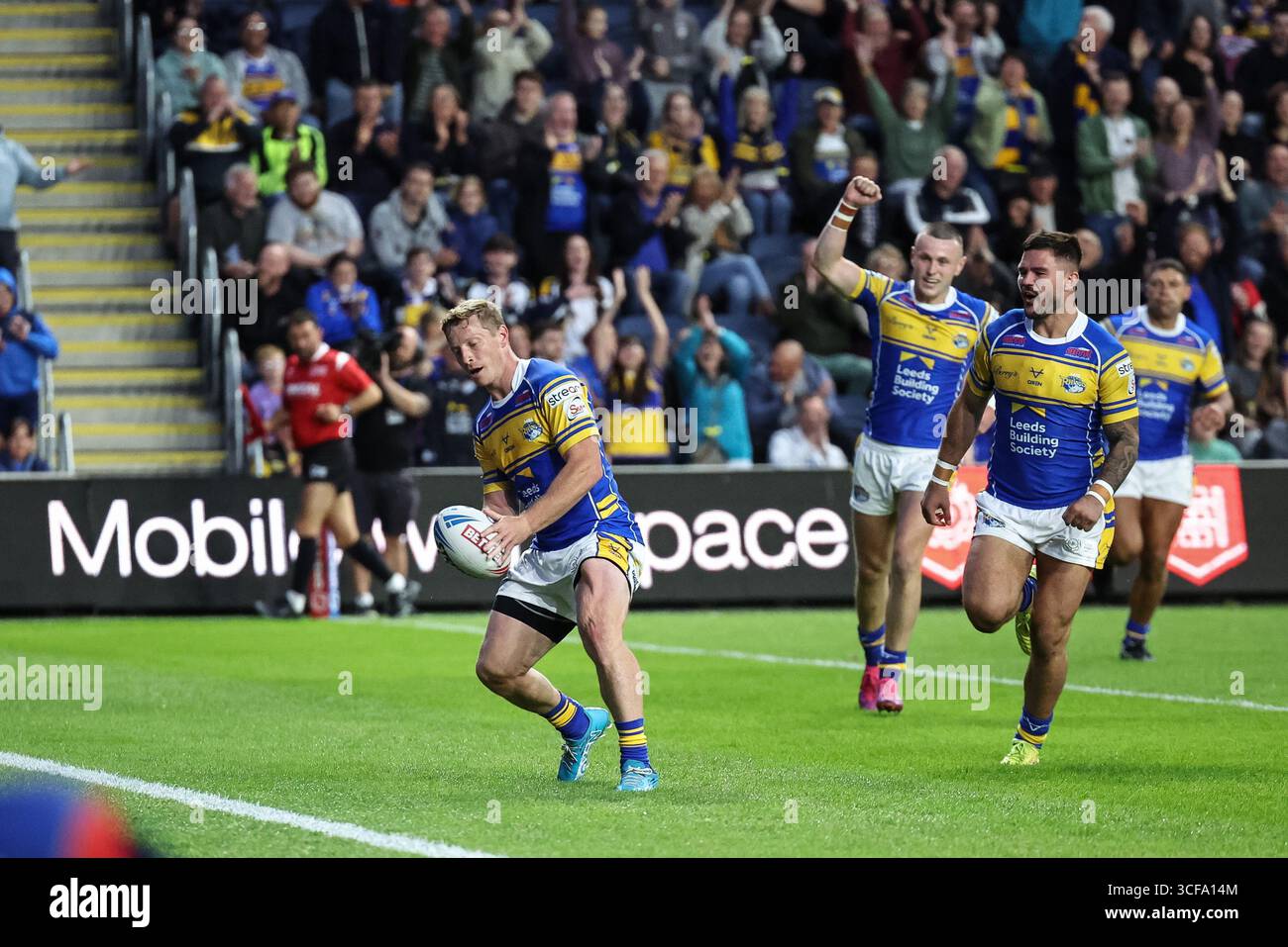 Lachie Miller of Leeds Rhinos goes over for a try during the Betfred ...