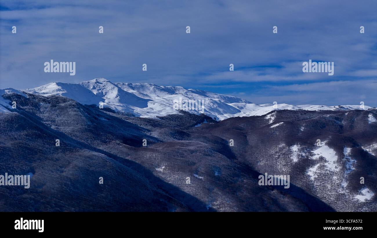 Adventurers embrace breathtaking landscape hi-res stock photography and ...