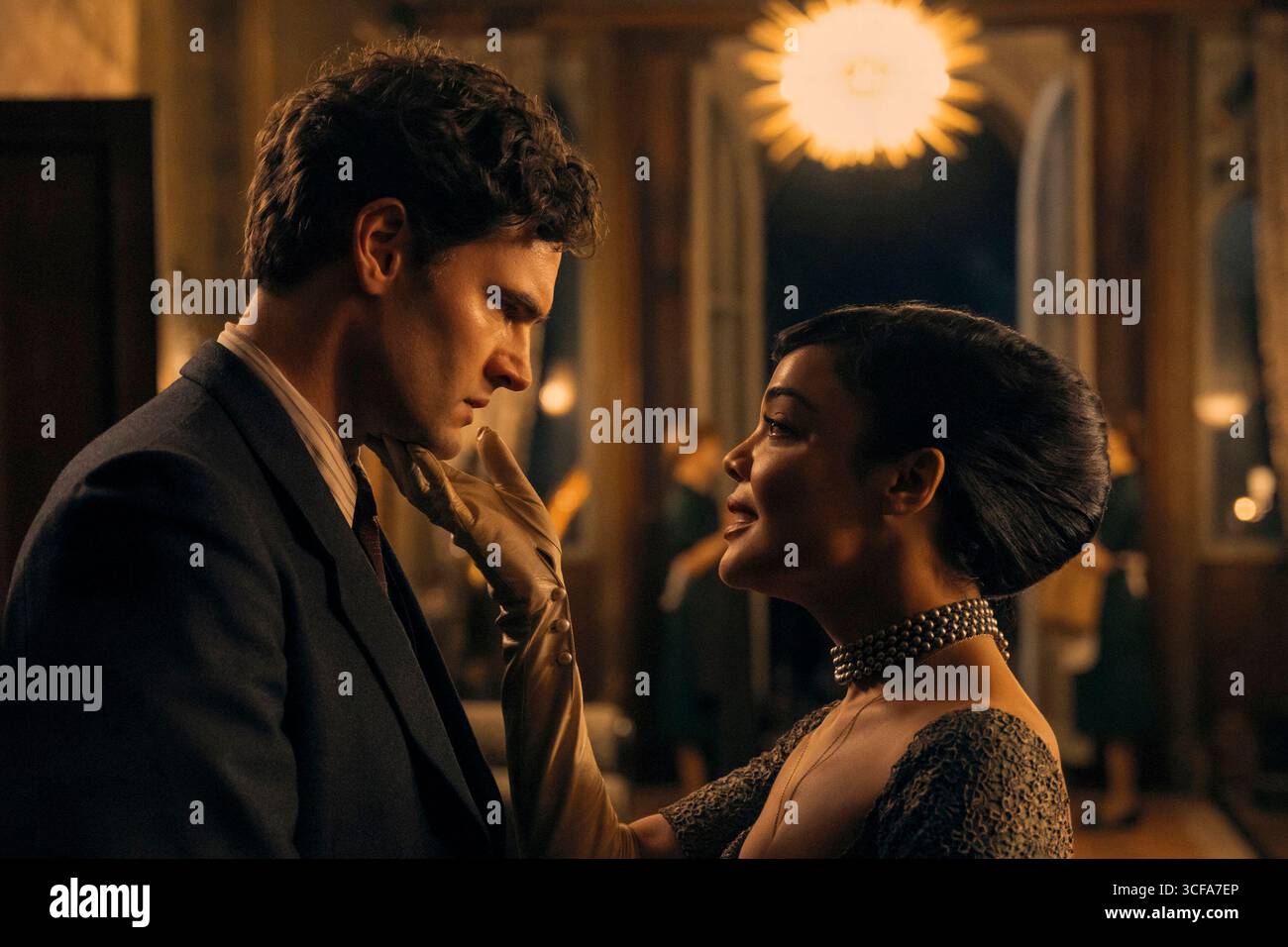 Hedda (2025)Tom Bateman (George Tessman) Tessa Thompson (Hedda Gabler ...