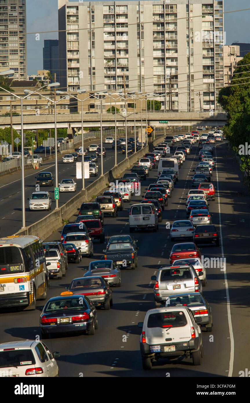 Honolulu traffic jam hi-res stock photography and images - Alamy
