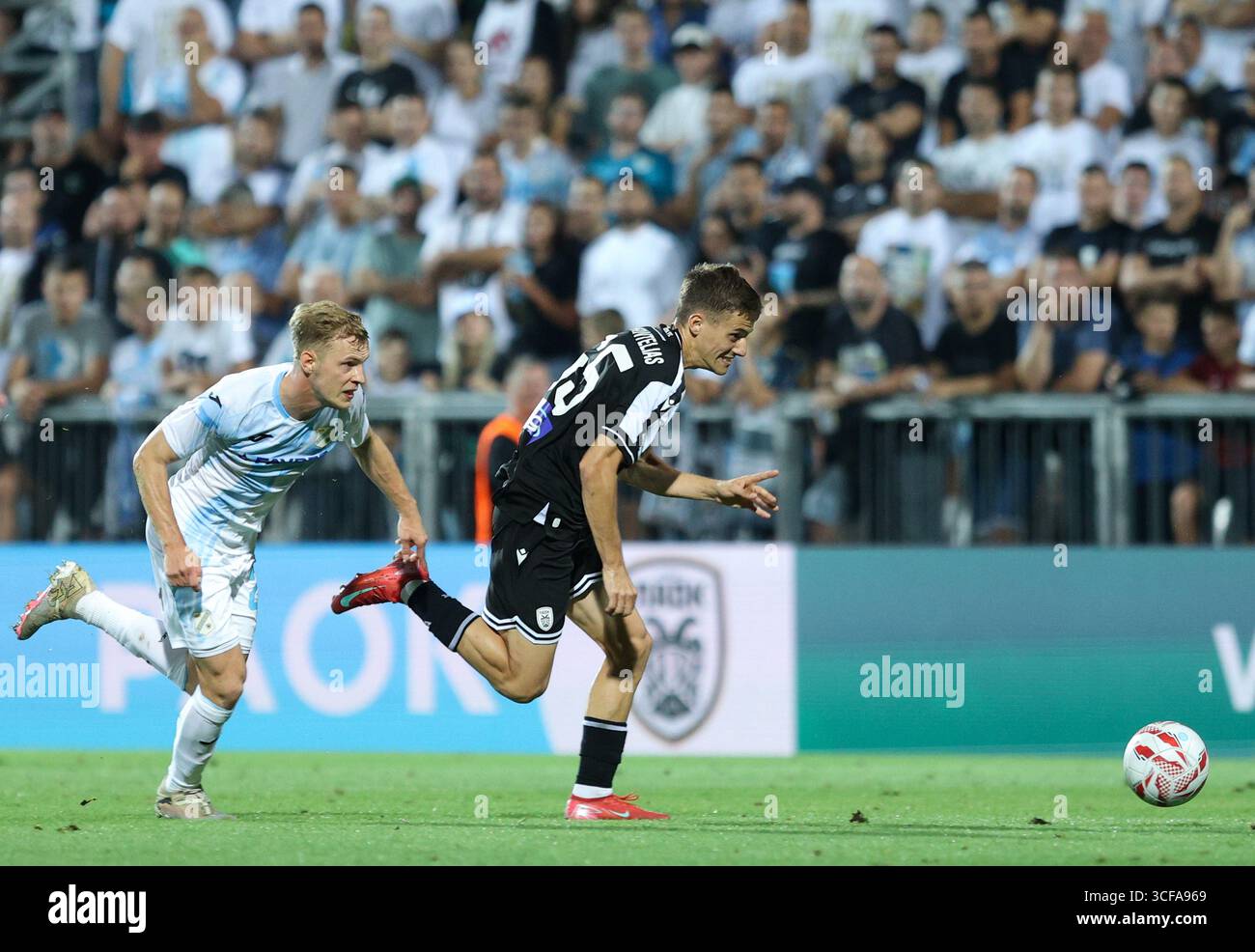 Paok europa league konstantelias hi-res stock photography and images ...