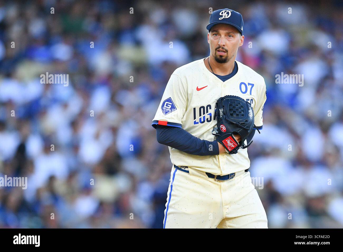 LOS ANGELES, CA - AUGUST 15: Los Angeles Dodgers pitcher Blake Snell (7 ...