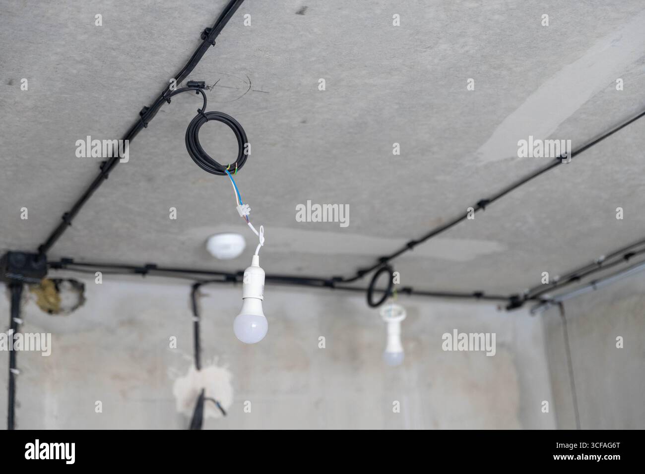 Suspended ceiling made gypsum plasterboard hi-res stock photography and ...