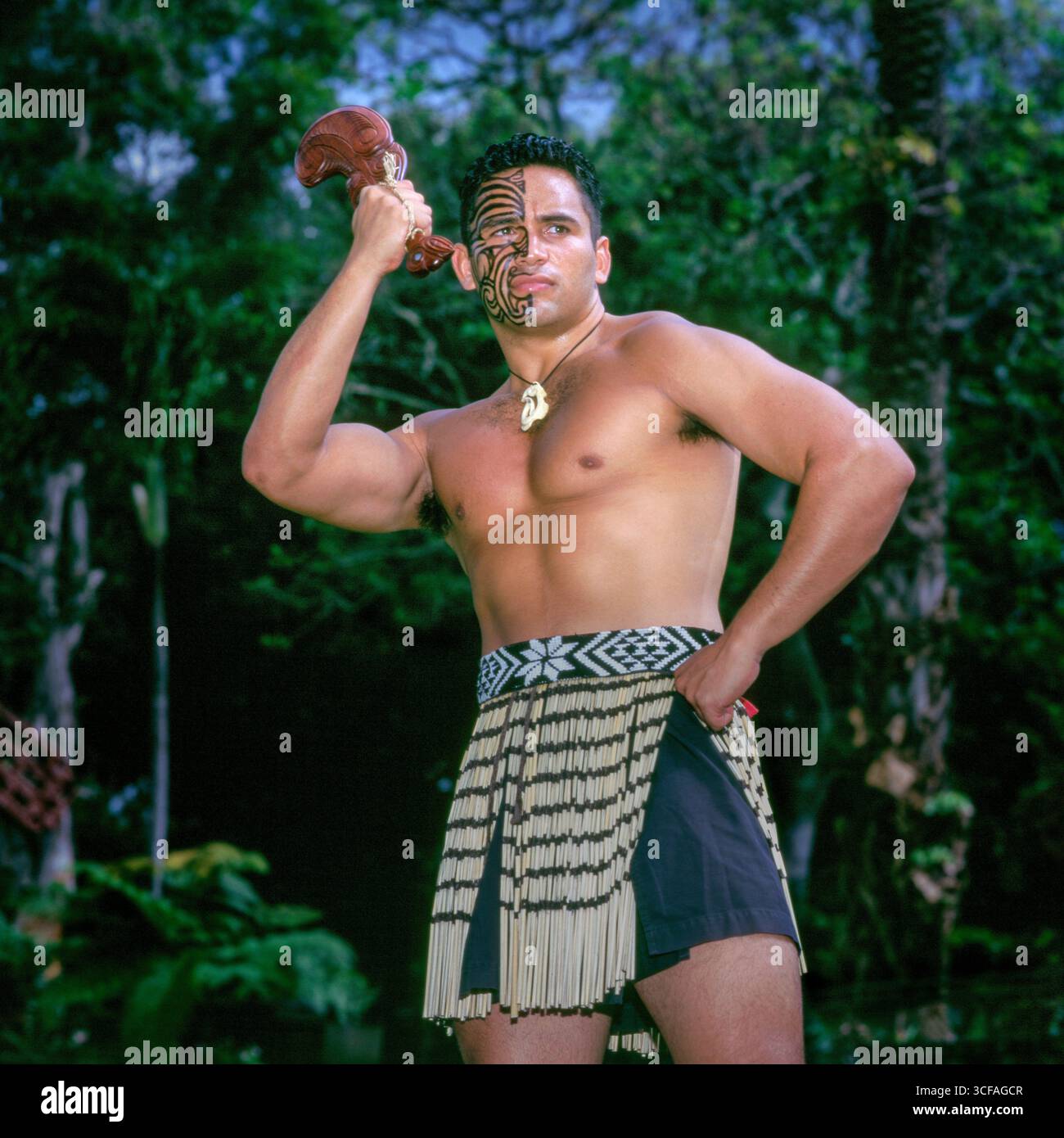 Jared Wihongi, Maori male wearing Piu Piu kilt made from flax leaves ...