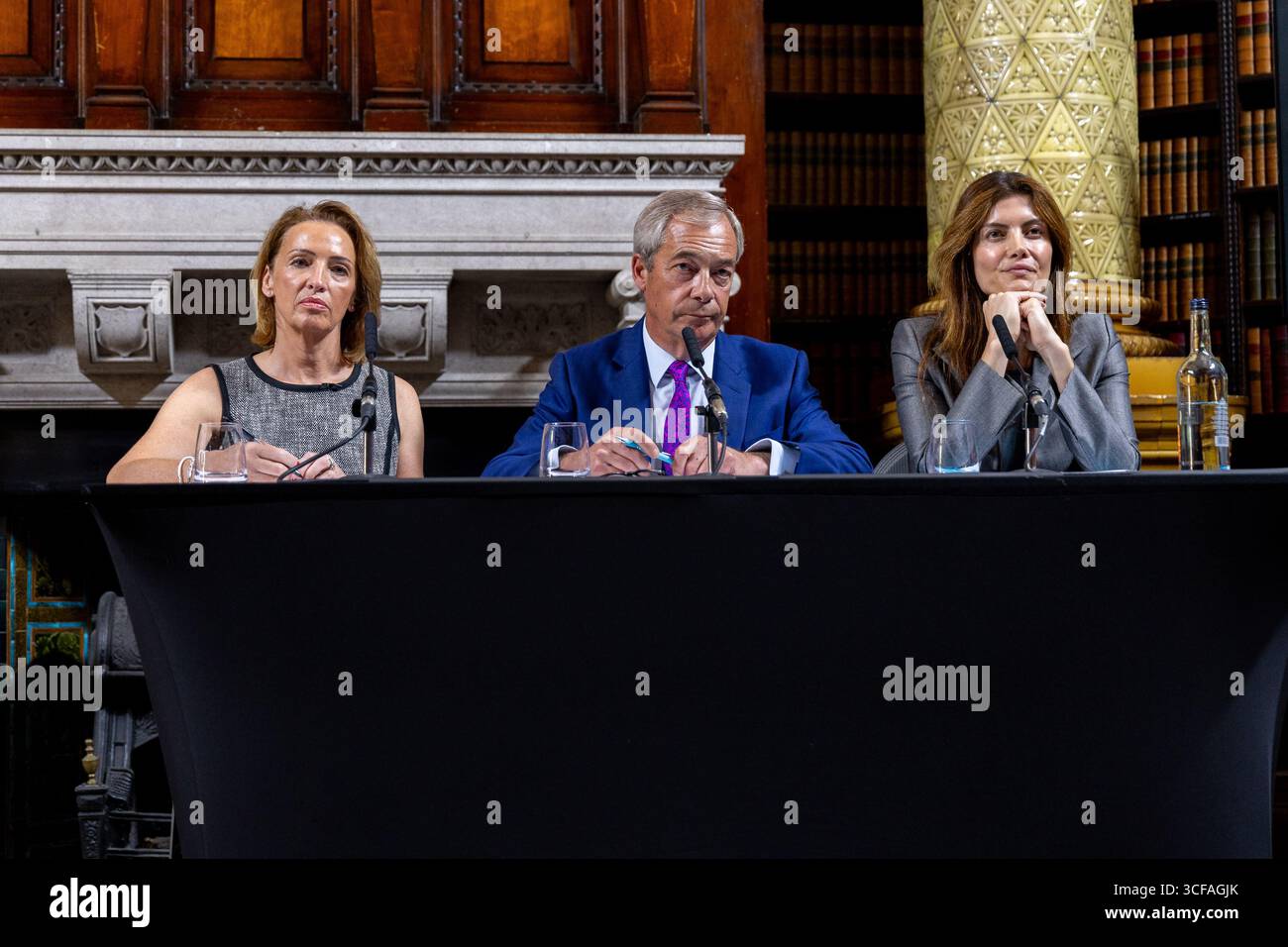 Leader of Britain's far-right party Reform UK, Nigel Farage, Reform UK ...