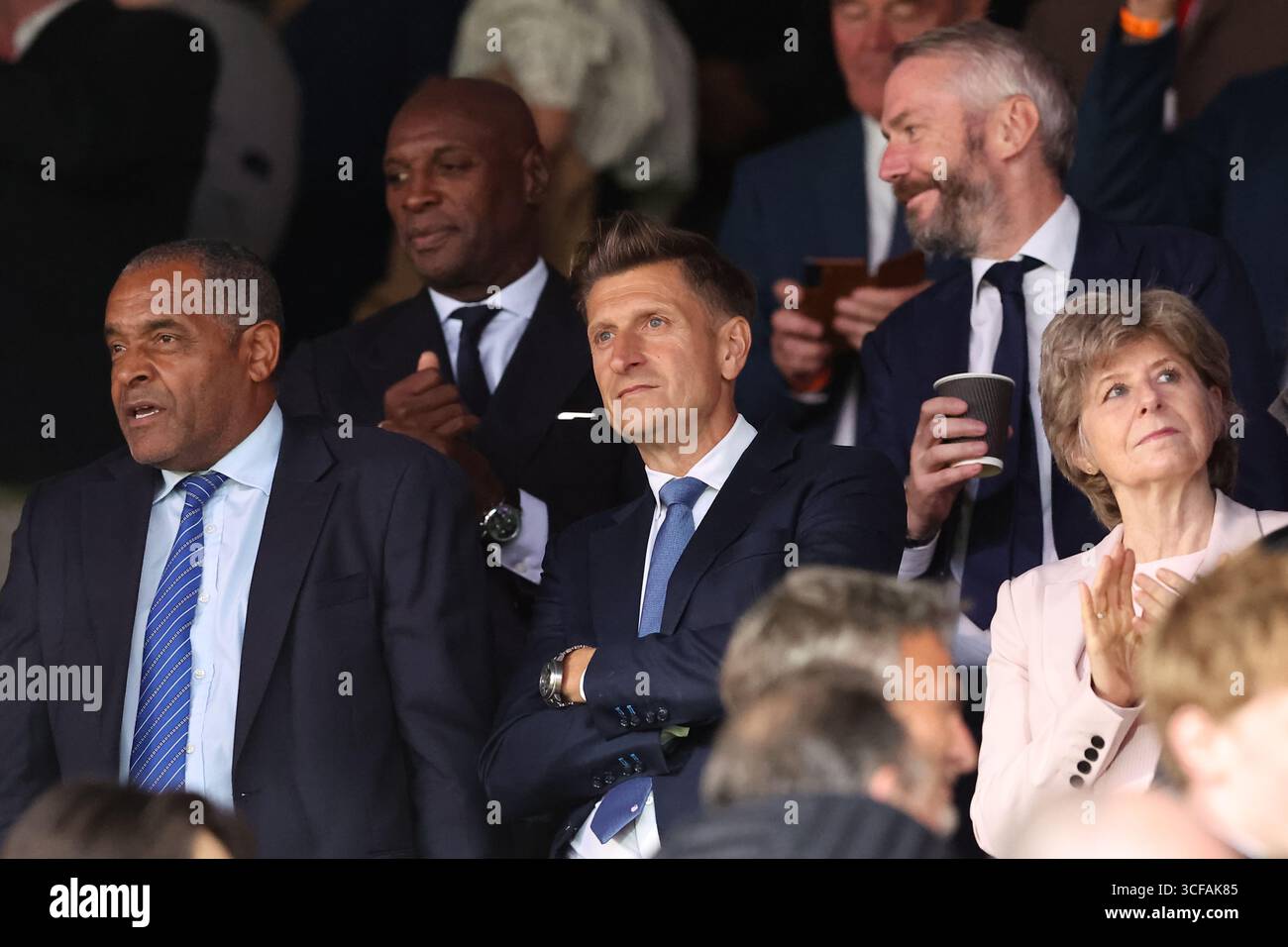 Steve parish co owner hi-res stock photography and images - Alamy