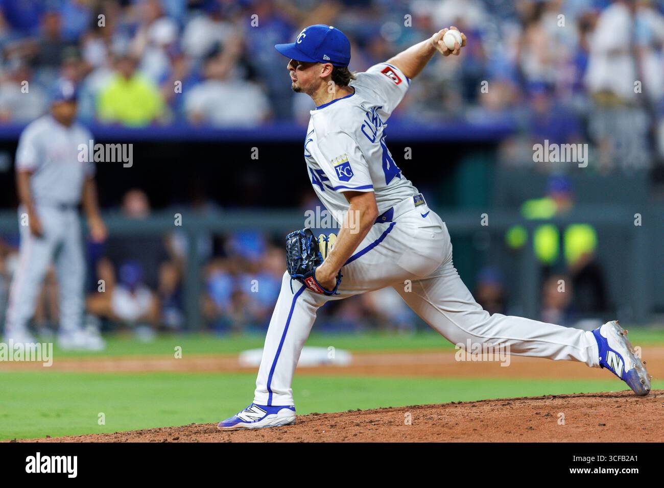 KANSAS CITY, MO - AUGUST 20: Kansas City Royals pitcher Taylor Clarke ...