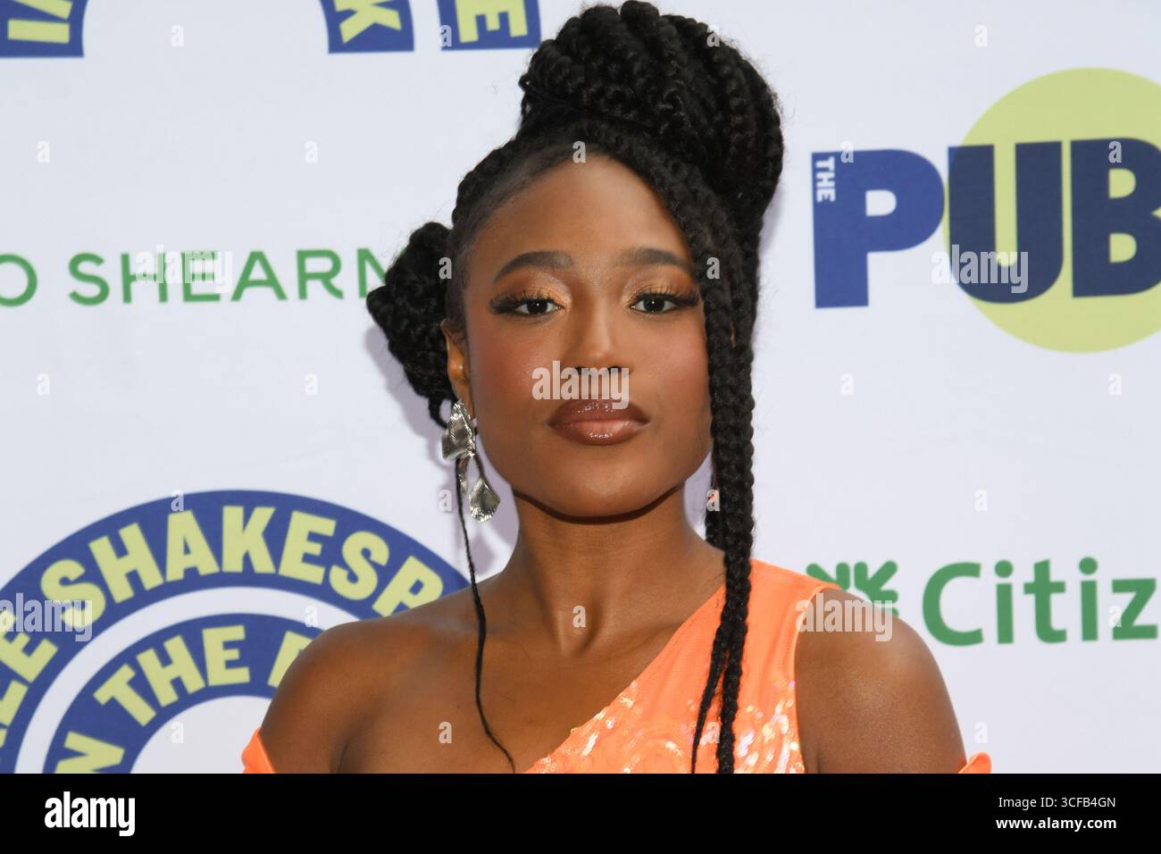 Precious Omigie attends the "Twelfth Night: Free Shakespeare in the ...
