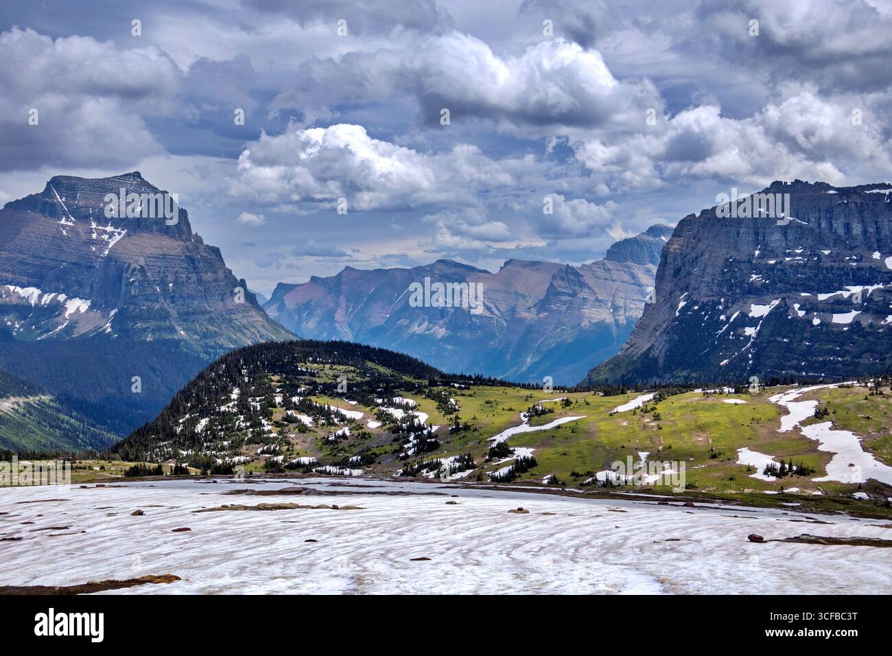 Glacier National Park, Montana scenery in June Stock Photo - Alamy
