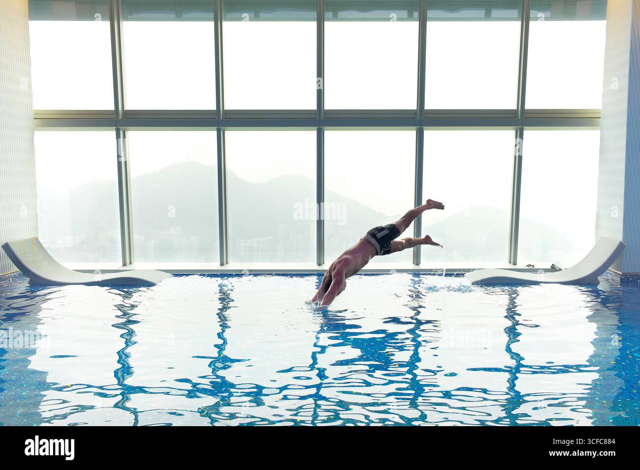 The world's highest swimming pool on the top floor of the Ritz Carlton ...