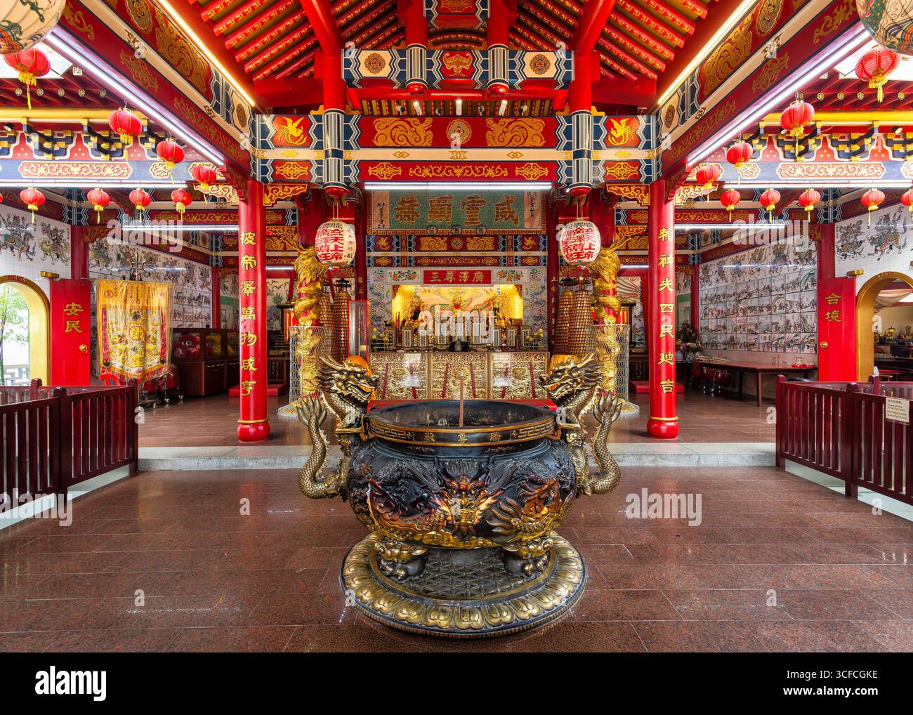 Detailed interior of Teng Yun Temple, Bandar Seri Begawan, Brunei ...